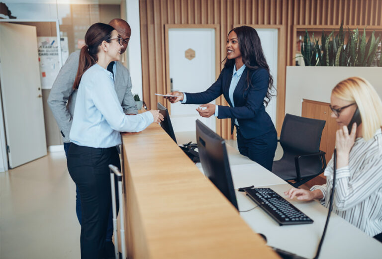 Front Office e Back Office in Hotel: differenze e ruoli